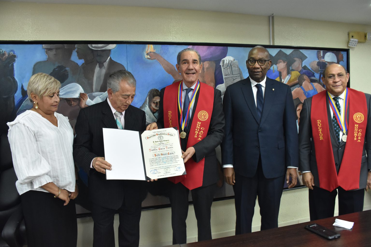 La Bicentenaria Universidad de Aragua de Venezuela otorga título Doctor Honoris Causa al ...