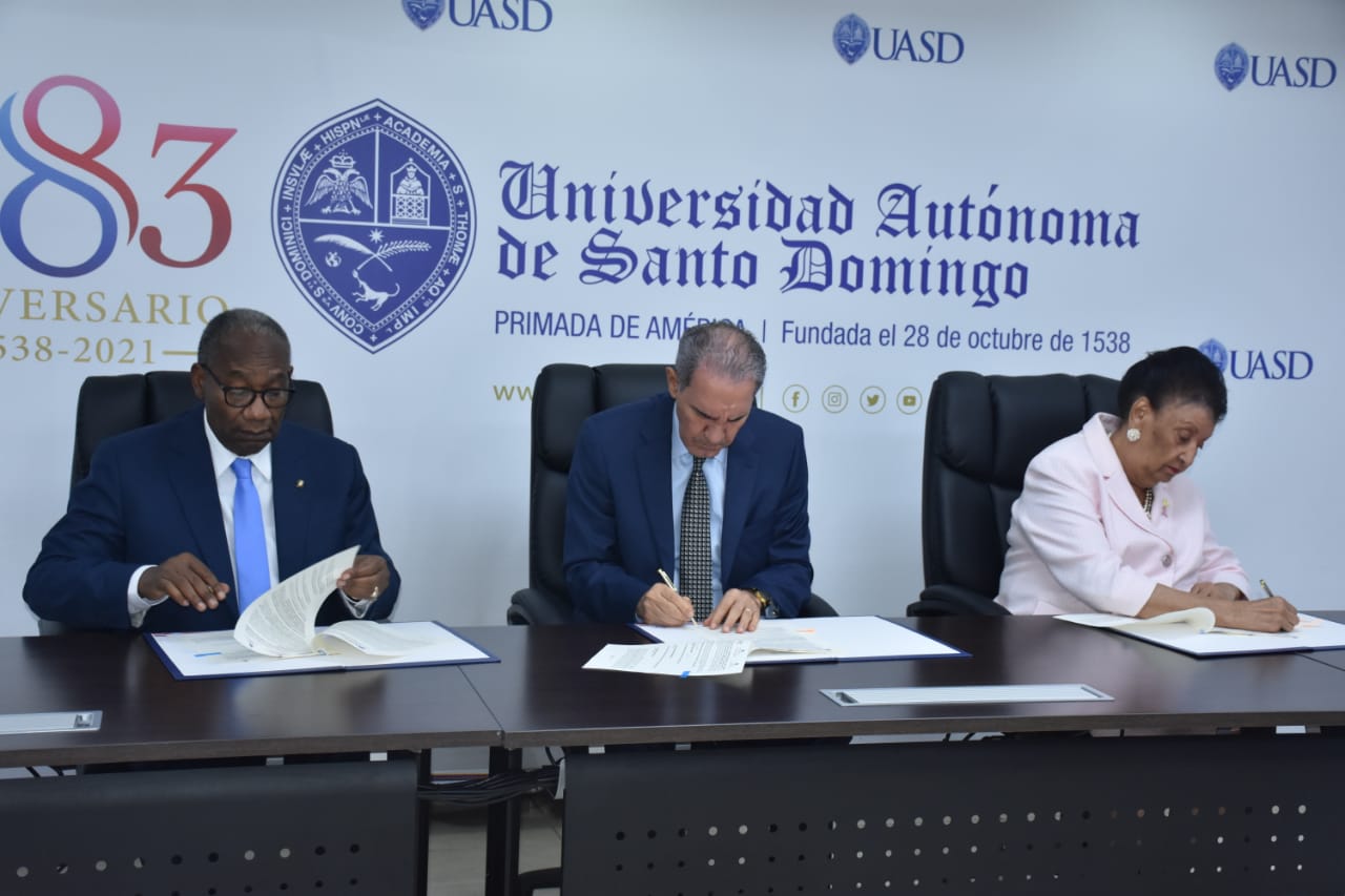 MESCYT dona RD$20 millones a la Universidad Autónoma de Santo Domingo ...