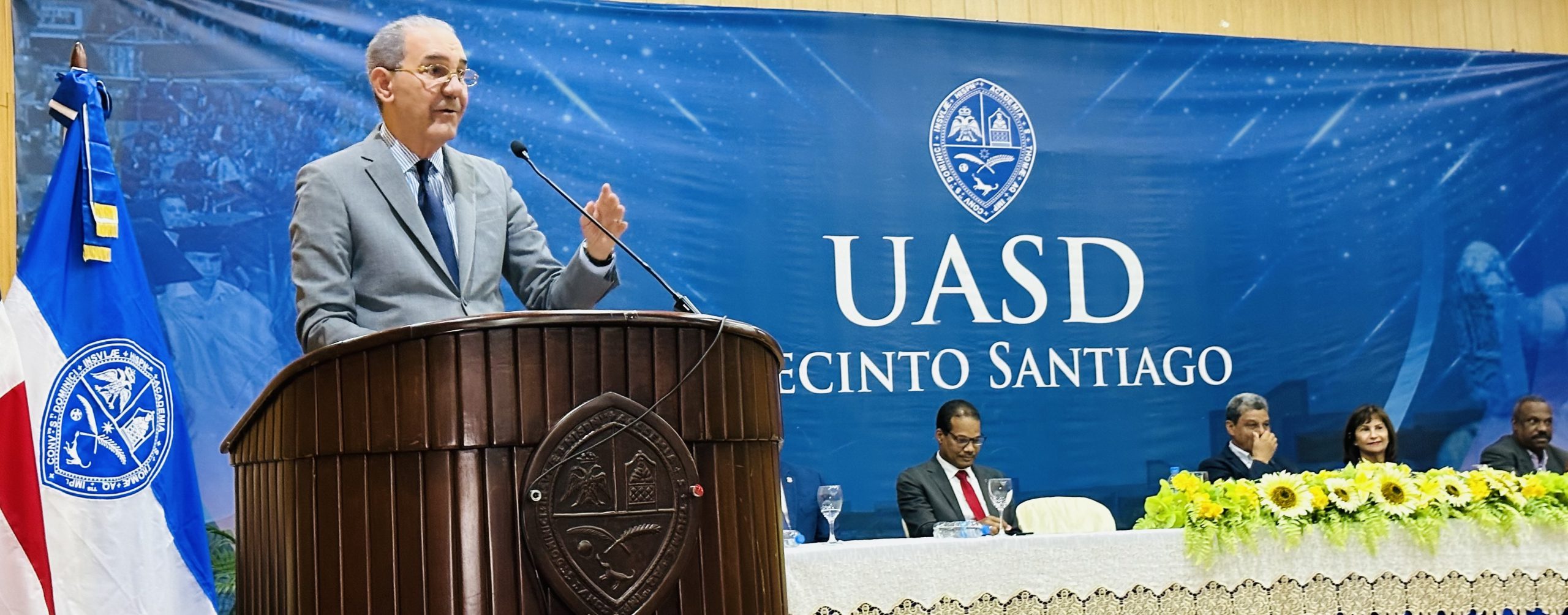 García Fermín revela, con apoyo FONDOCYT, investigadores UASD buscan ...