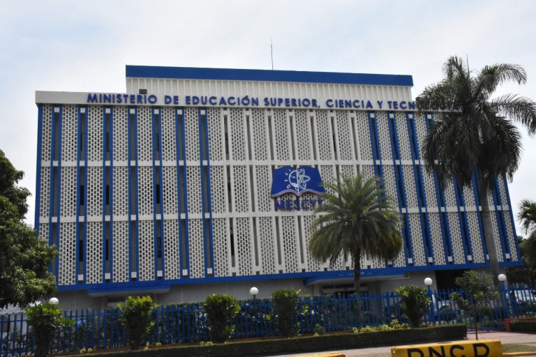 MESCYT asegura calidad en el Programa Inglés de Inmersión para la ...