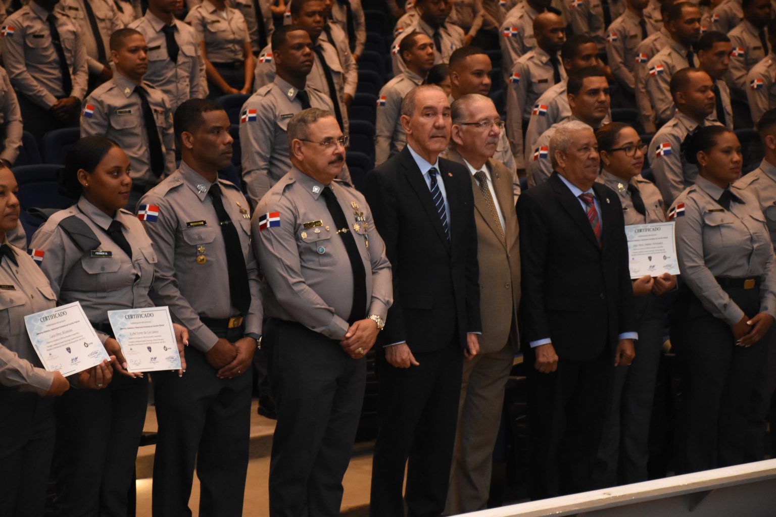 MESCYT, UPID E IPES, entregan certificados a 500 agentes que cursaron ...