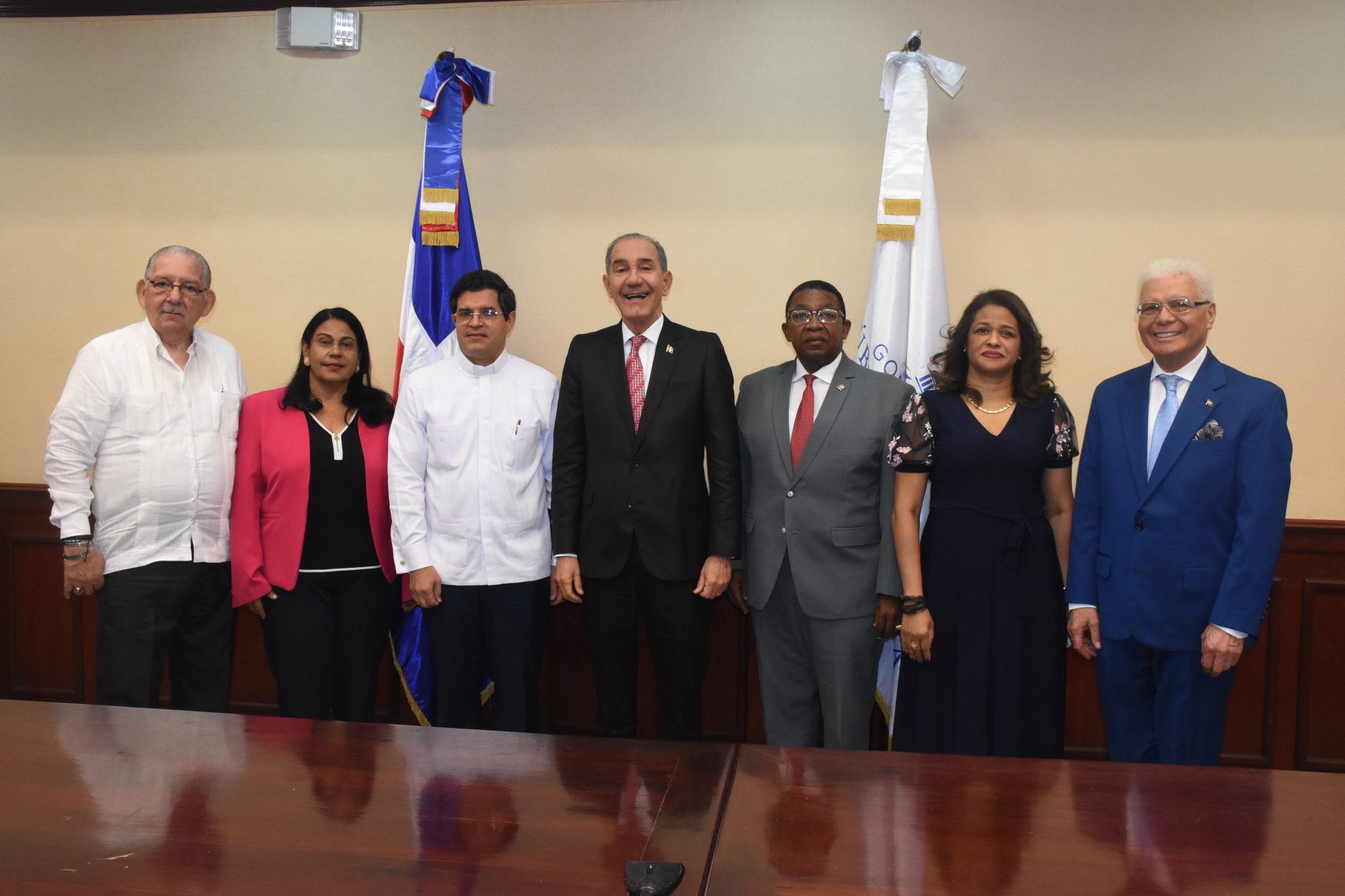 MESCyT abre convocatoria del Fondo Nacional de Innovación y Desarrollo ...